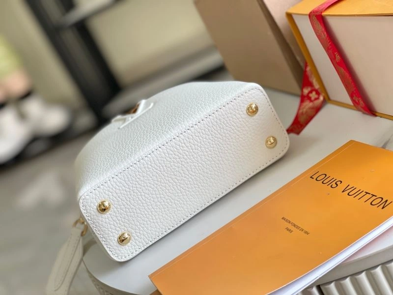 Real Louis Vuitton Capucines BB Bags