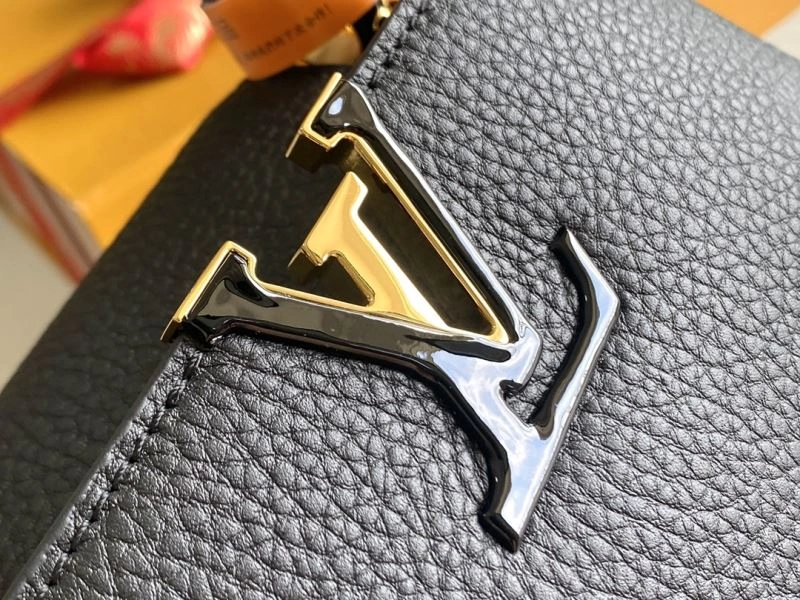 Top mirror Louis Vuitton Capucines BB Bags