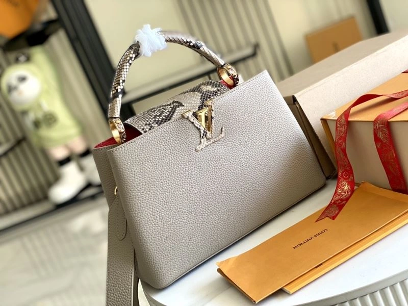Exact replica Louis Vuitton Capucines BB Bags