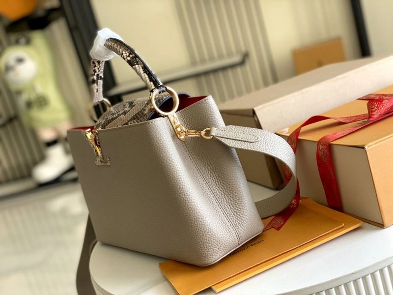 Exact replica Louis Vuitton Capucines BB Bags