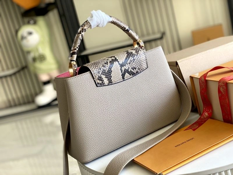 Exact replica Louis Vuitton Capucines BB Bags