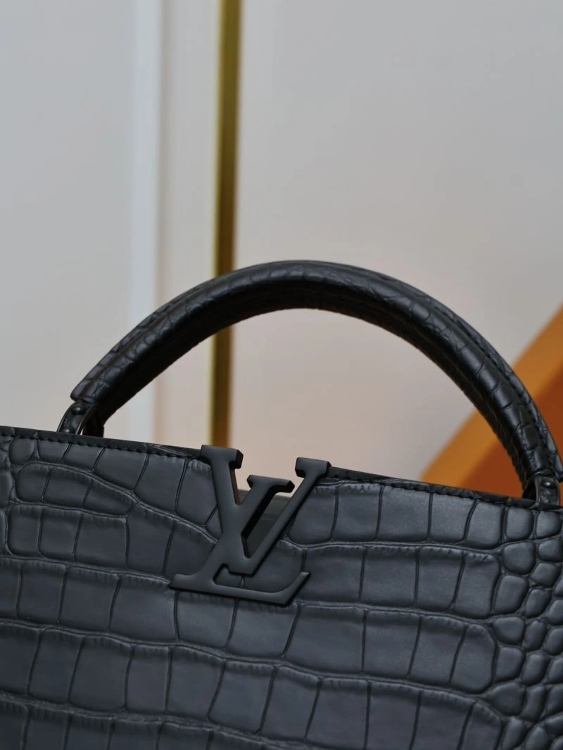 Bargain Louis Vuitton Capucines BB Bags