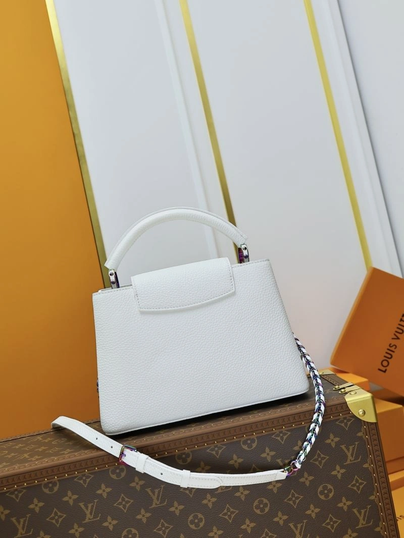 Mirror quality Louis Vuitton Capucines BB Bags