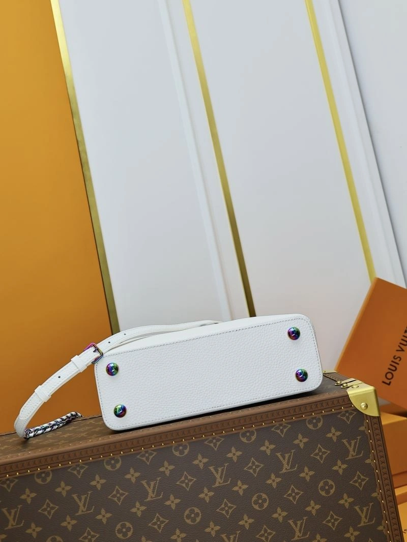 Mirror quality Louis Vuitton Capucines BB Bags