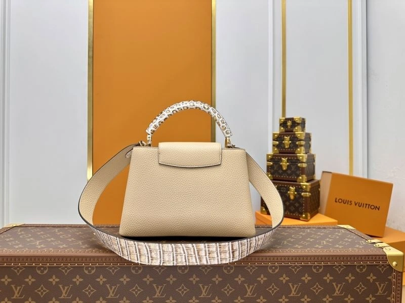 Top mirror Louis Vuitton Capucines BB Bags