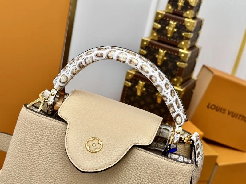 Top mirror Louis Vuitton Capucines BB Bags