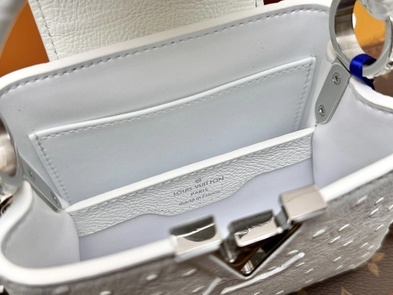 Real Louis Vuitton Capucines BB Bags