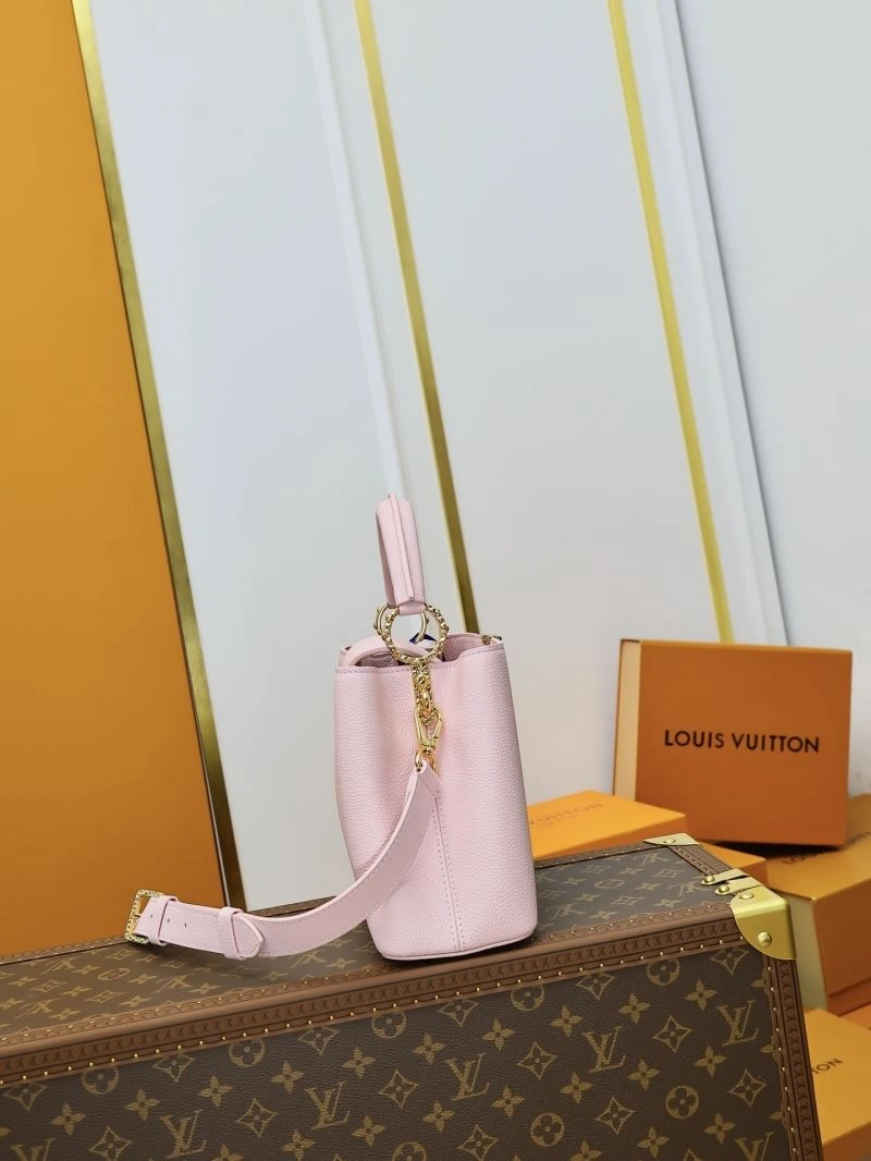 Accurate model Louis Vuitton Capucines BB Bags