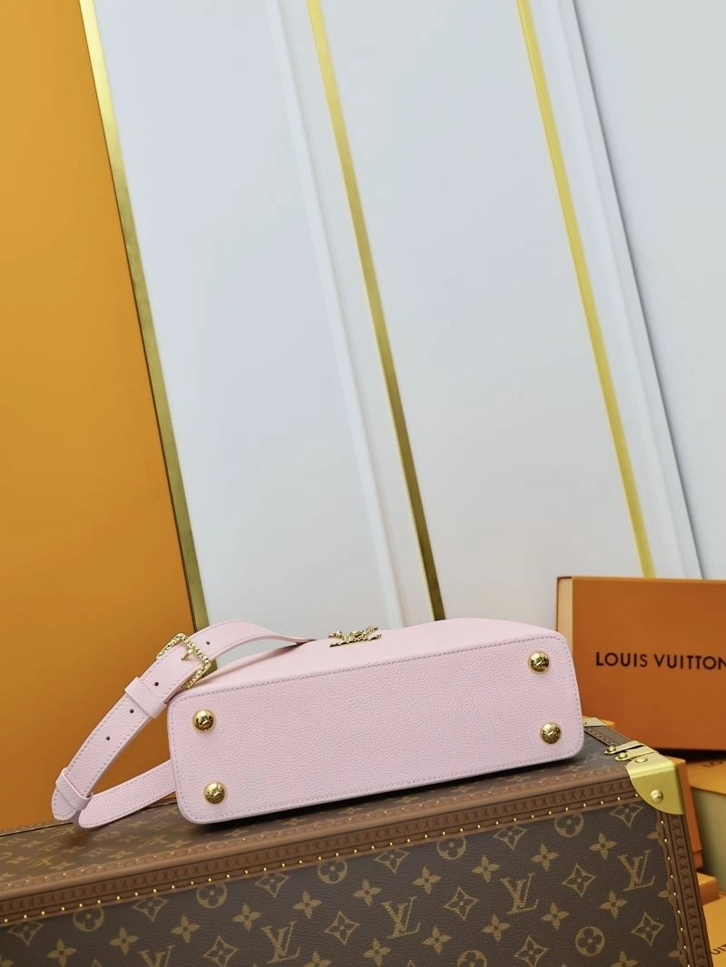 Accurate model Louis Vuitton Capucines BB Bags