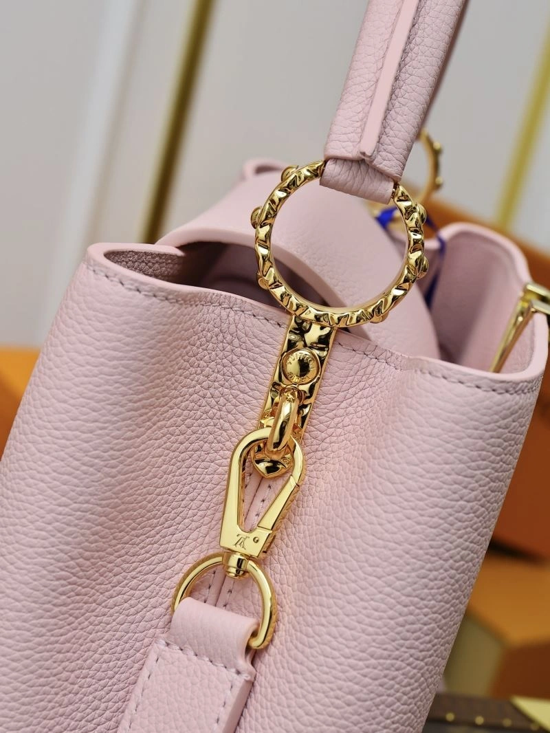 Accurate model Louis Vuitton Capucines BB Bags