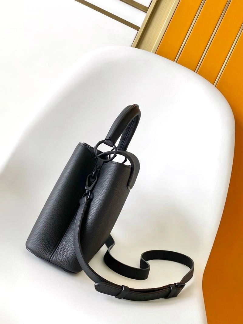 Top mirror Louis Vuitton Capucines BB Bags