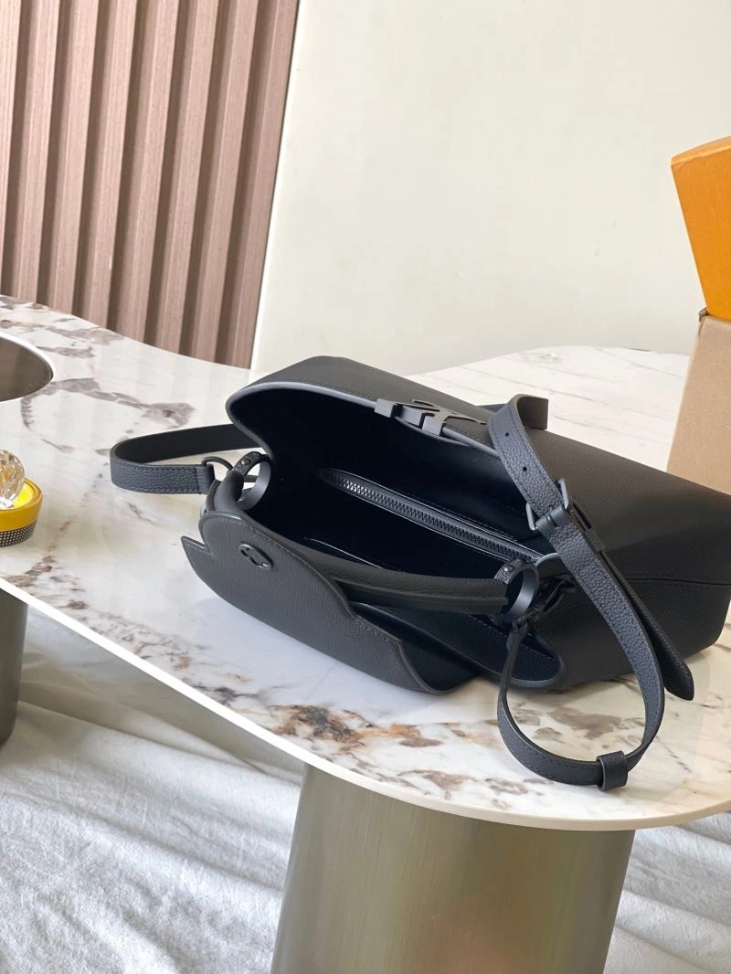 Brand-original Louis Vuitton Capucines BB Bags