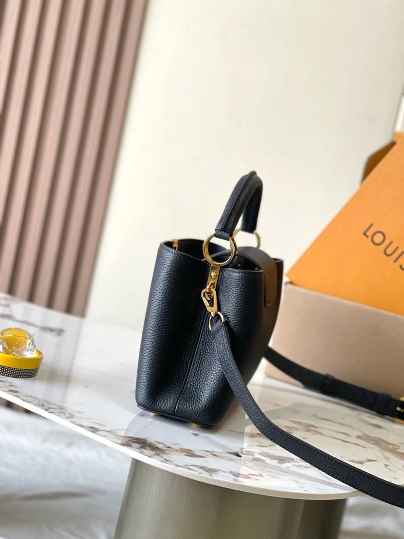 Bargain Louis Vuitton Capucines BB Bags