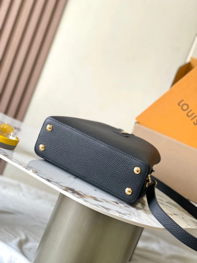 Bargain Louis Vuitton Capucines BB Bags
