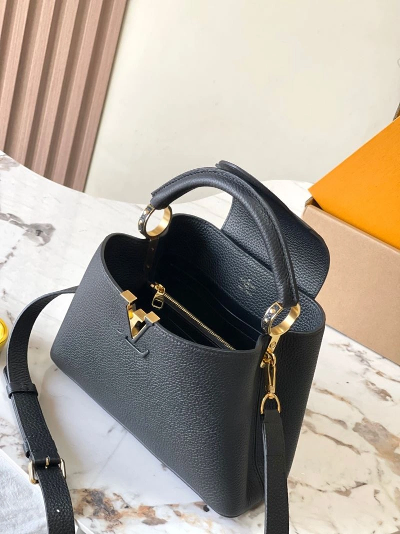 Bargain Louis Vuitton Capucines BB Bags