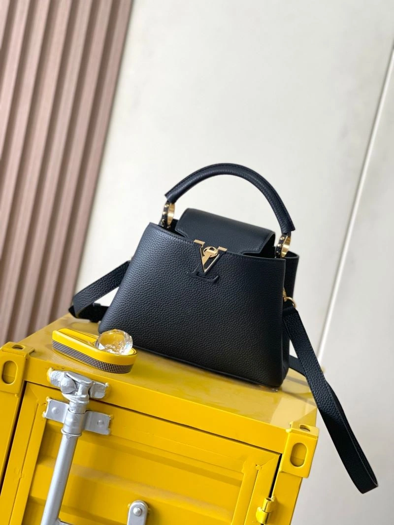 Bargain Louis Vuitton Capucines BB Bags