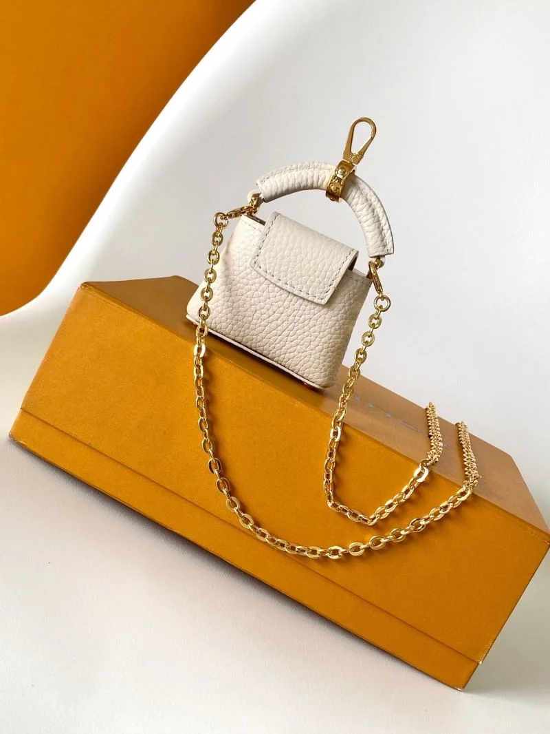 Low-cost Louis Vuitton Capucines BB Bags