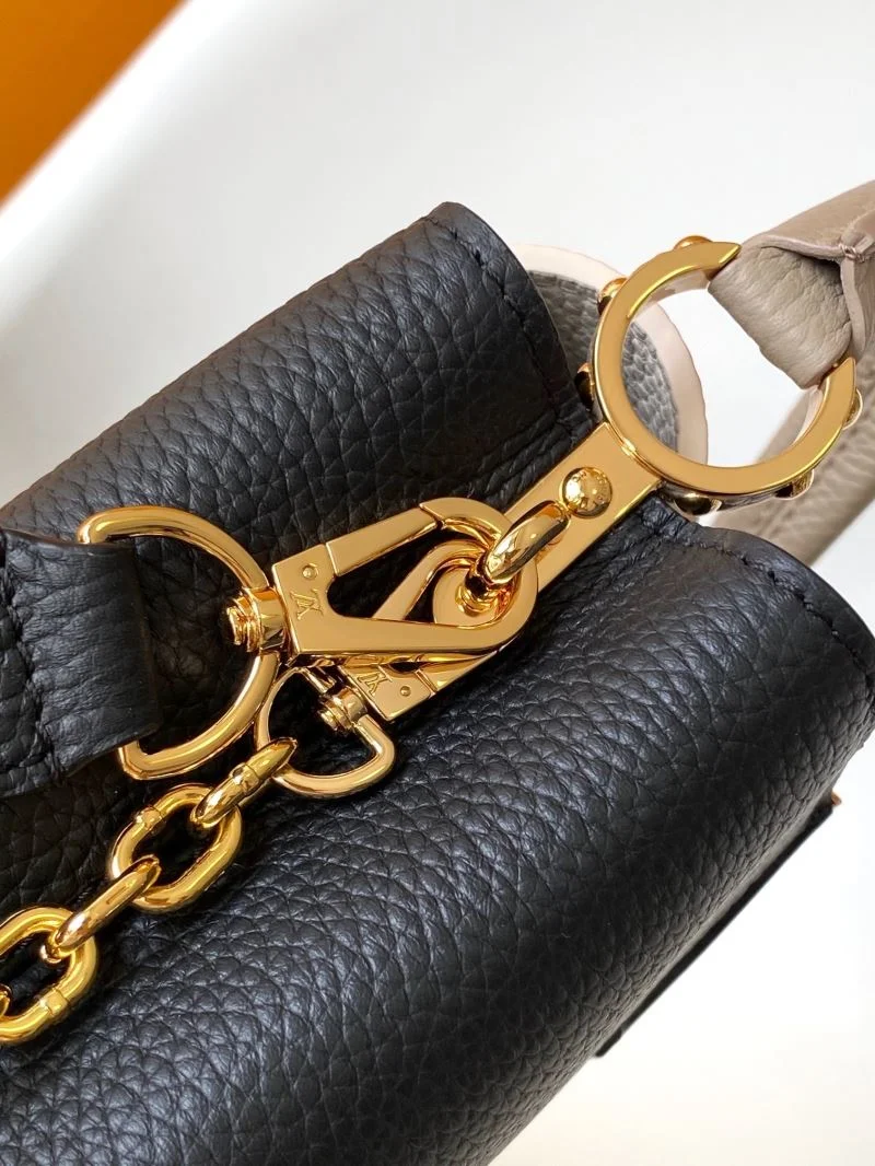 Mirror quality Louis Vuitton Capucines BB Bags