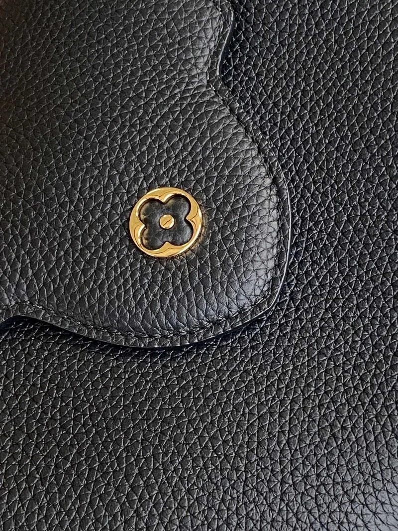 Brand-original Louis Vuitton Capucines BB Bags