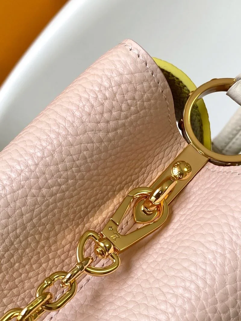 Bargain Louis Vuitton Capucines BB Bags