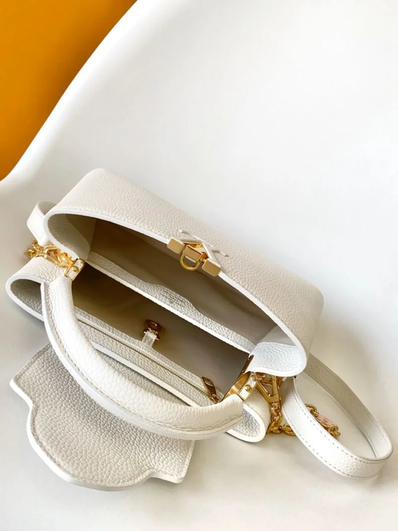 Top mirror Louis Vuitton Capucines BB Bags