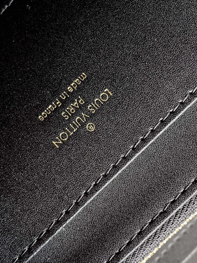 Cut-rate Louis Vuitton Capucines BB Bags