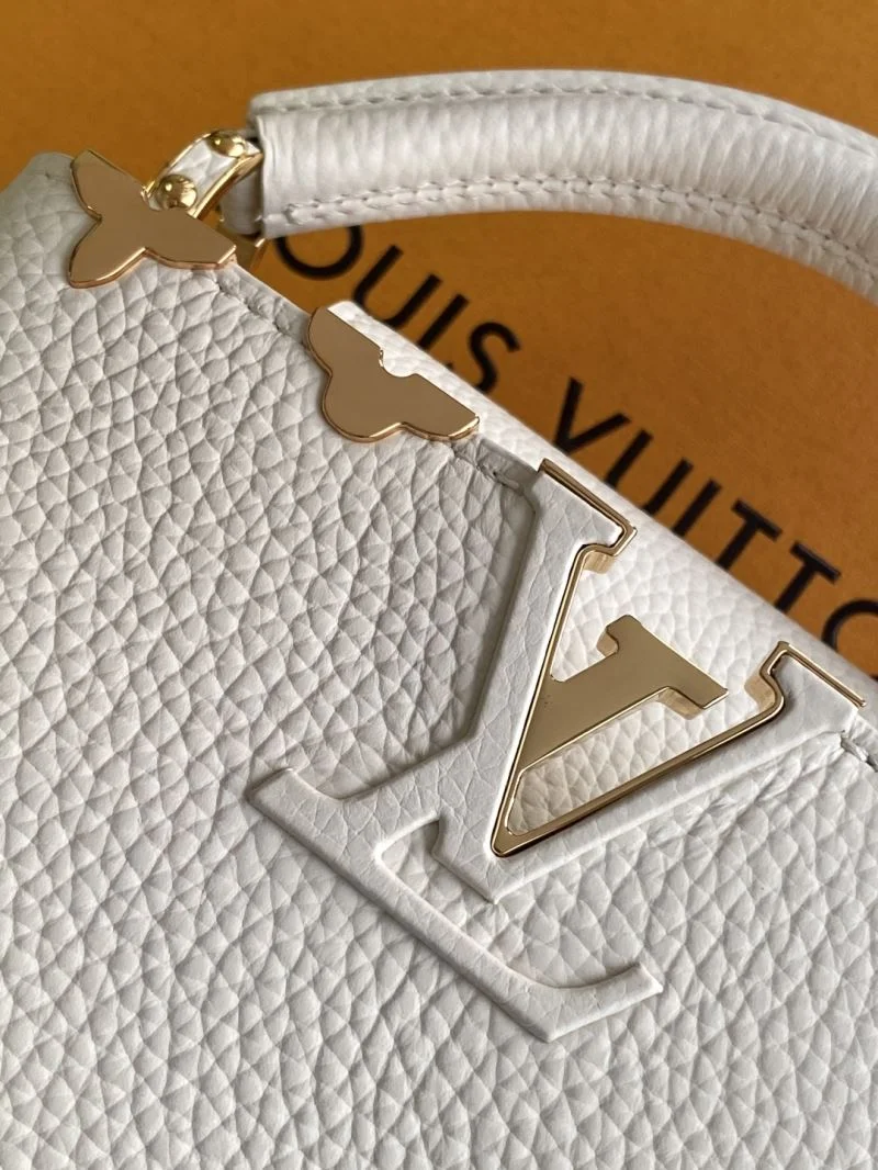 Cut-rate Louis Vuitton Capucines BB Bags