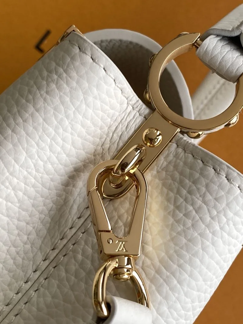 Cut-rate Louis Vuitton Capucines BB Bags