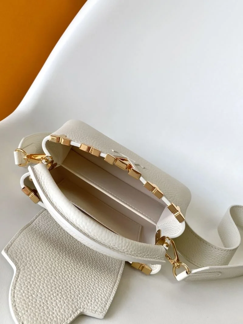 Cut-rate Louis Vuitton Capucines BB Bags