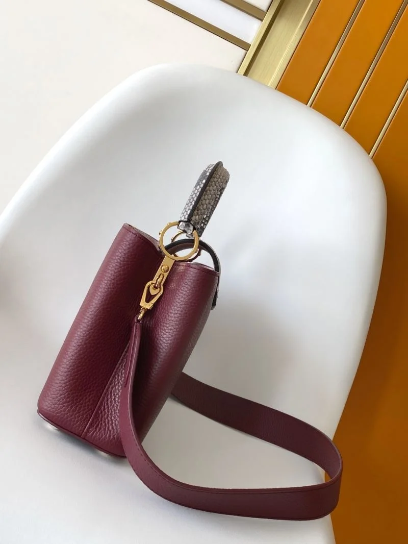 Bargain Louis Vuitton Capucines BB Bags