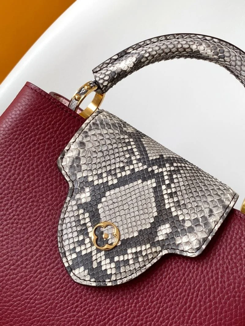 Bargain Louis Vuitton Capucines BB Bags