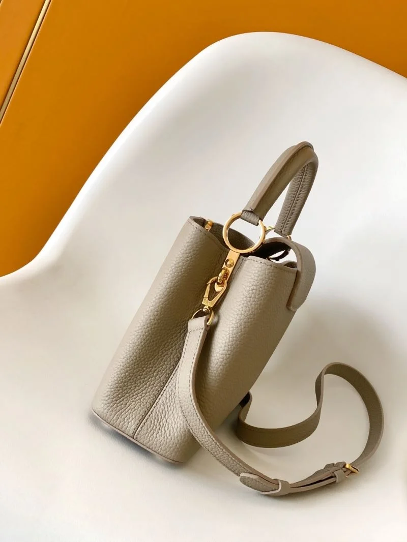 Exact replica Louis Vuitton Capucines BB Bags
