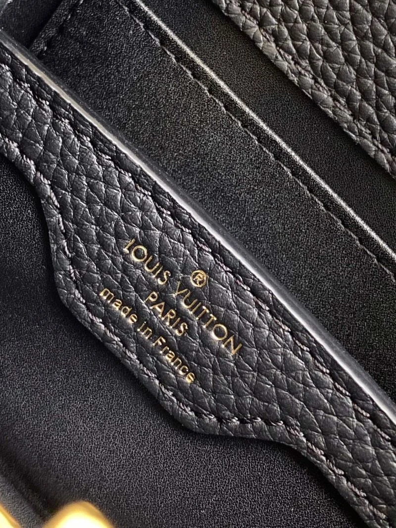 Precise copy Louis Vuitton Capucines BB Bags