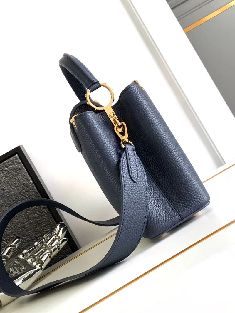 Bargain Louis Vuitton Capucines BB Bags