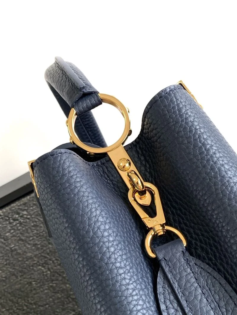 Bargain Louis Vuitton Capucines BB Bags