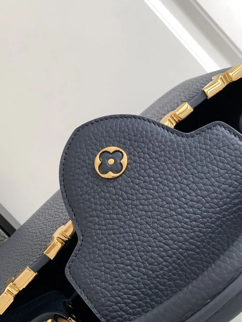 Bargain Louis Vuitton Capucines BB Bags