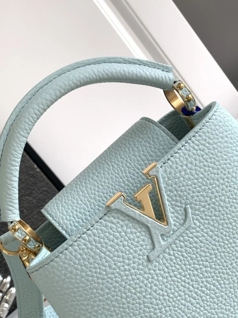 Mirror quality Louis Vuitton Capucines BB Bags