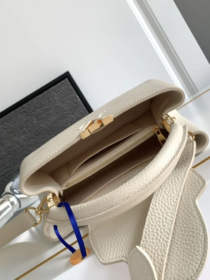 High fidelity Louis Vuitton Capucines BB Bags