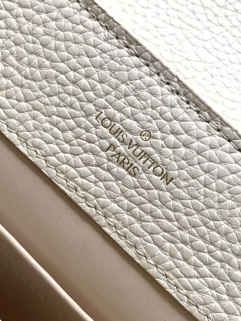High fidelity Louis Vuitton Capucines BB Bags