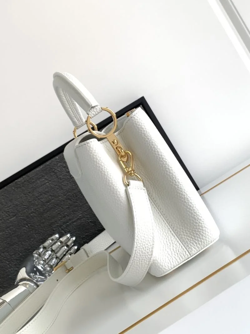 Inexpensive Louis Vuitton Capucines BB Bags