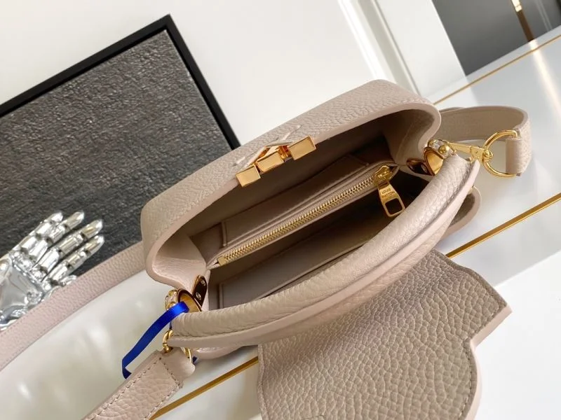 Top mirror Louis Vuitton Capucines BB Bags