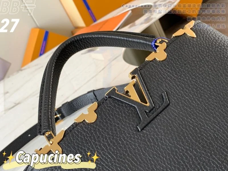 Accurate model Louis Vuitton Capucines BB Bags