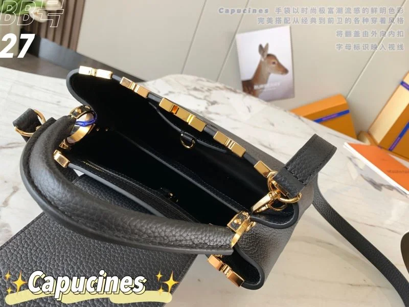 Accurate model Louis Vuitton Capucines BB Bags