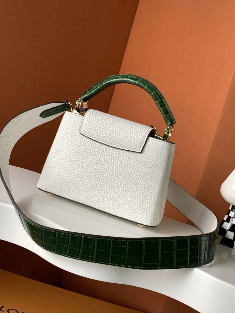 Top match Louis Vuitton Capucines BB Bags
