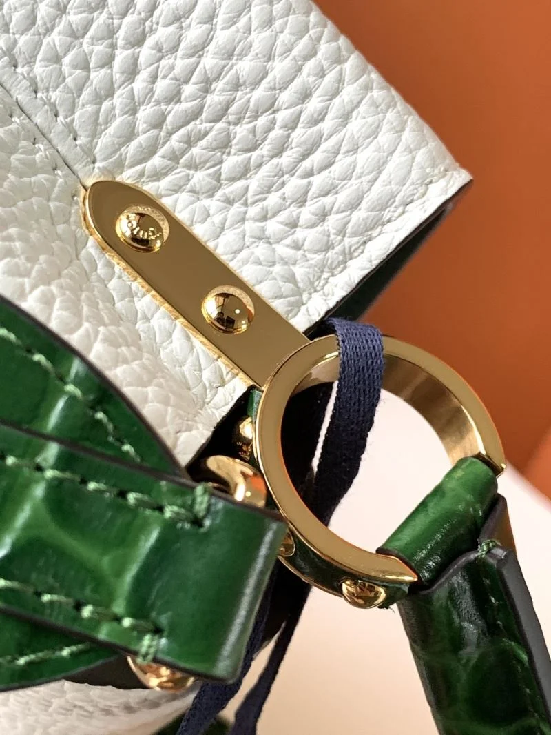Top match Louis Vuitton Capucines BB Bags