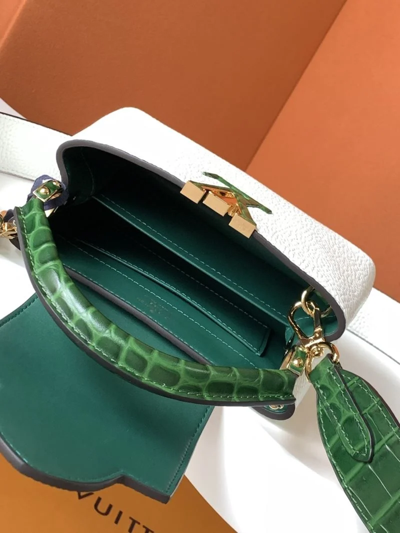 Top match Louis Vuitton Capucines BB Bags