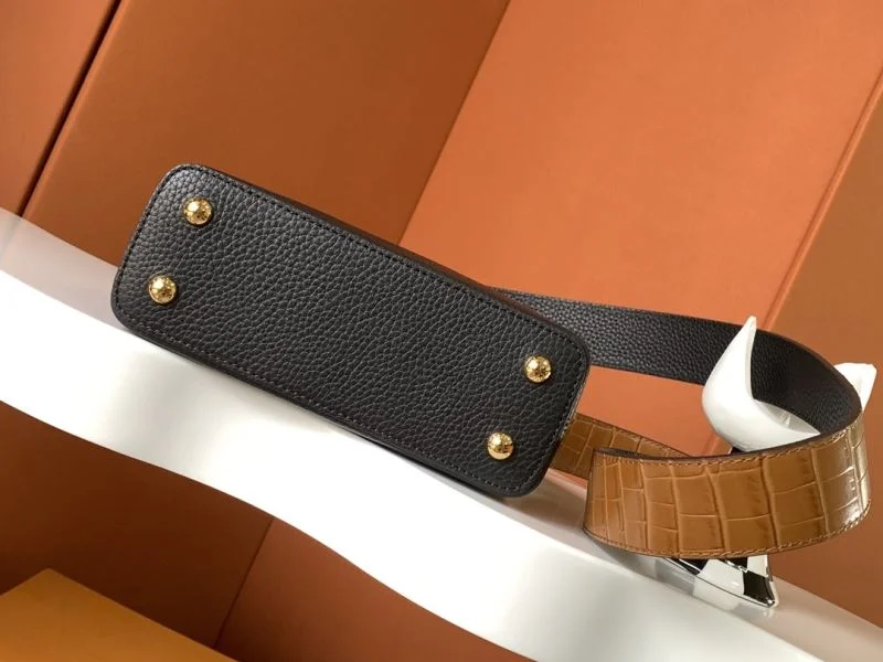 Bargain Louis Vuitton Capucines BB Bags