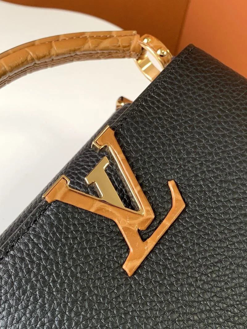 Bargain Louis Vuitton Capucines BB Bags