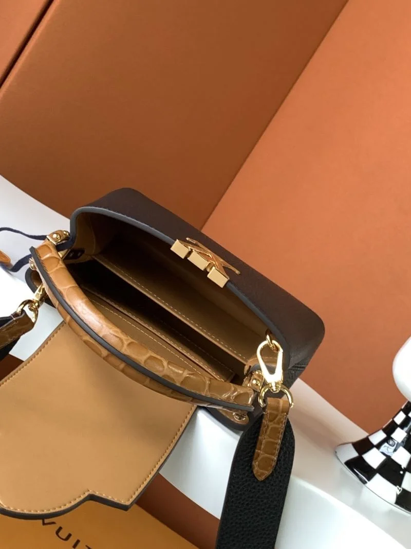 Bargain Louis Vuitton Capucines BB Bags