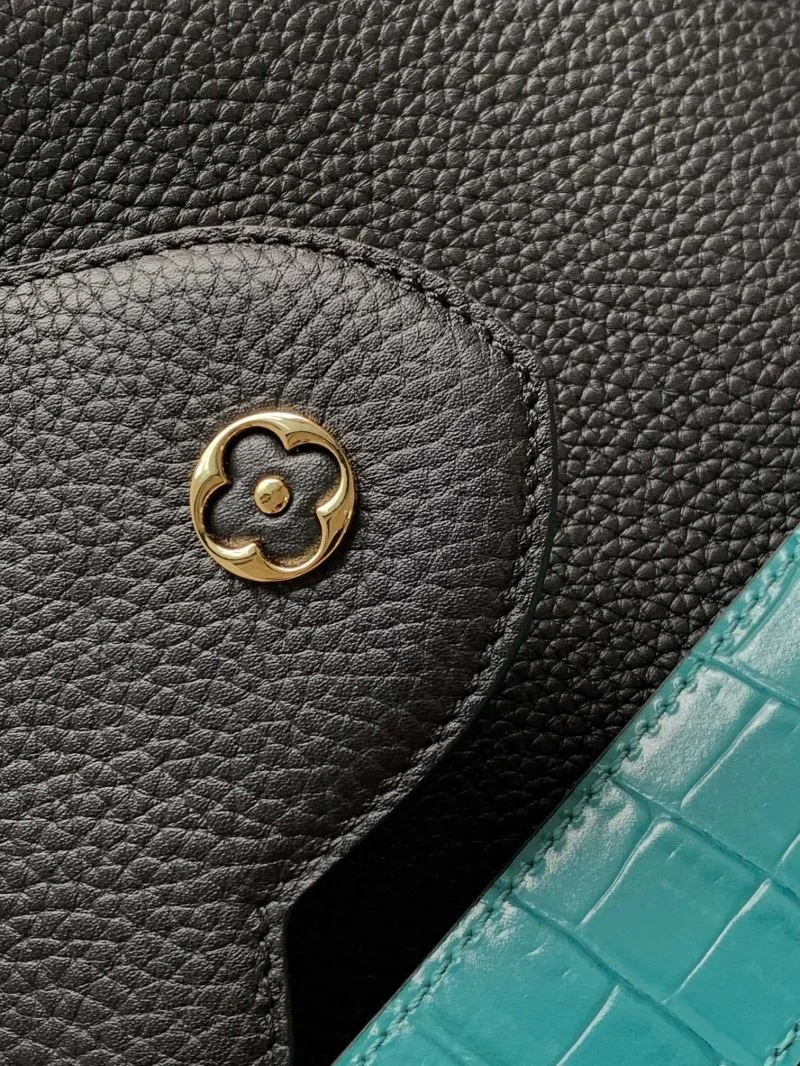Low-cost Louis Vuitton Capucines BB Bags